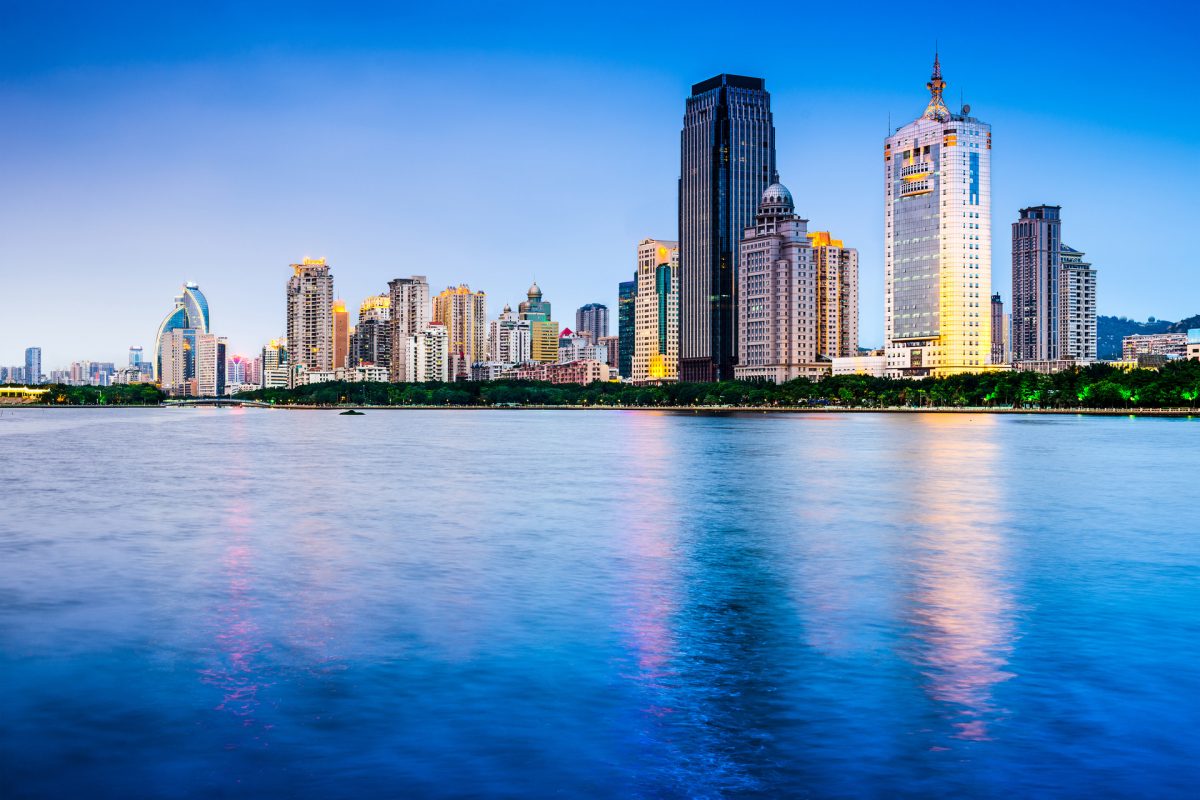 China – A Country of Contrasts. - Travel Center Blog