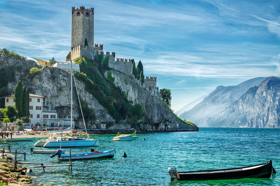 Exquisite spots when you travel to Italy