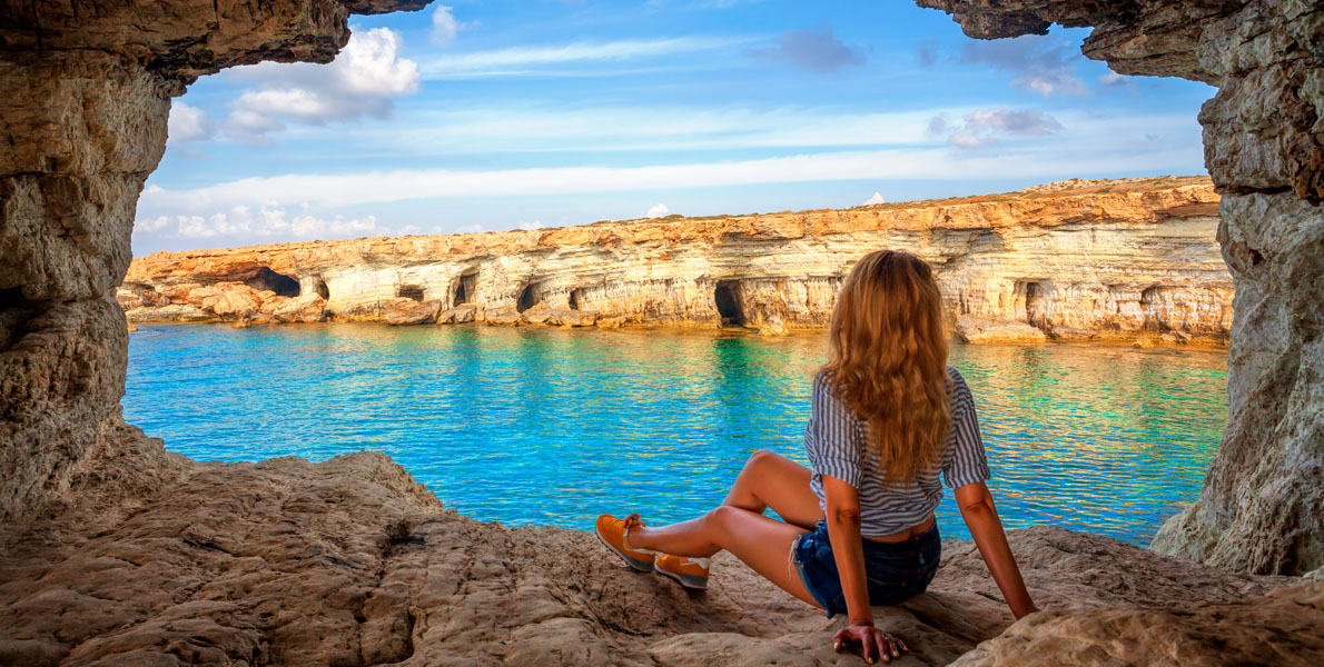 15+ Best Places to Visit in November: Where is Hot in November?